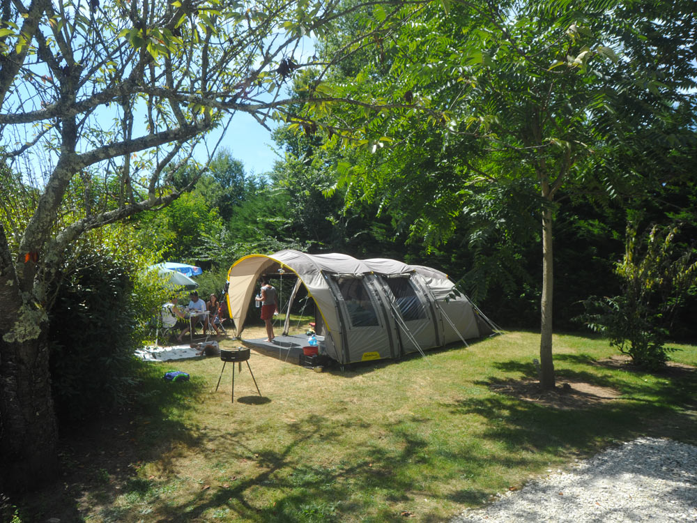 Emplacements de camping - La Ferme de Perdigat